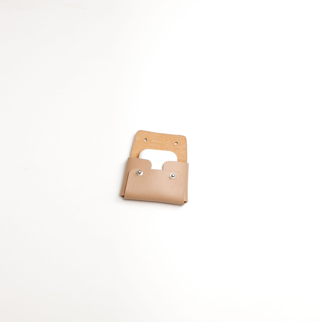 Camel Kuai Small Pouch – Wicker Wings
